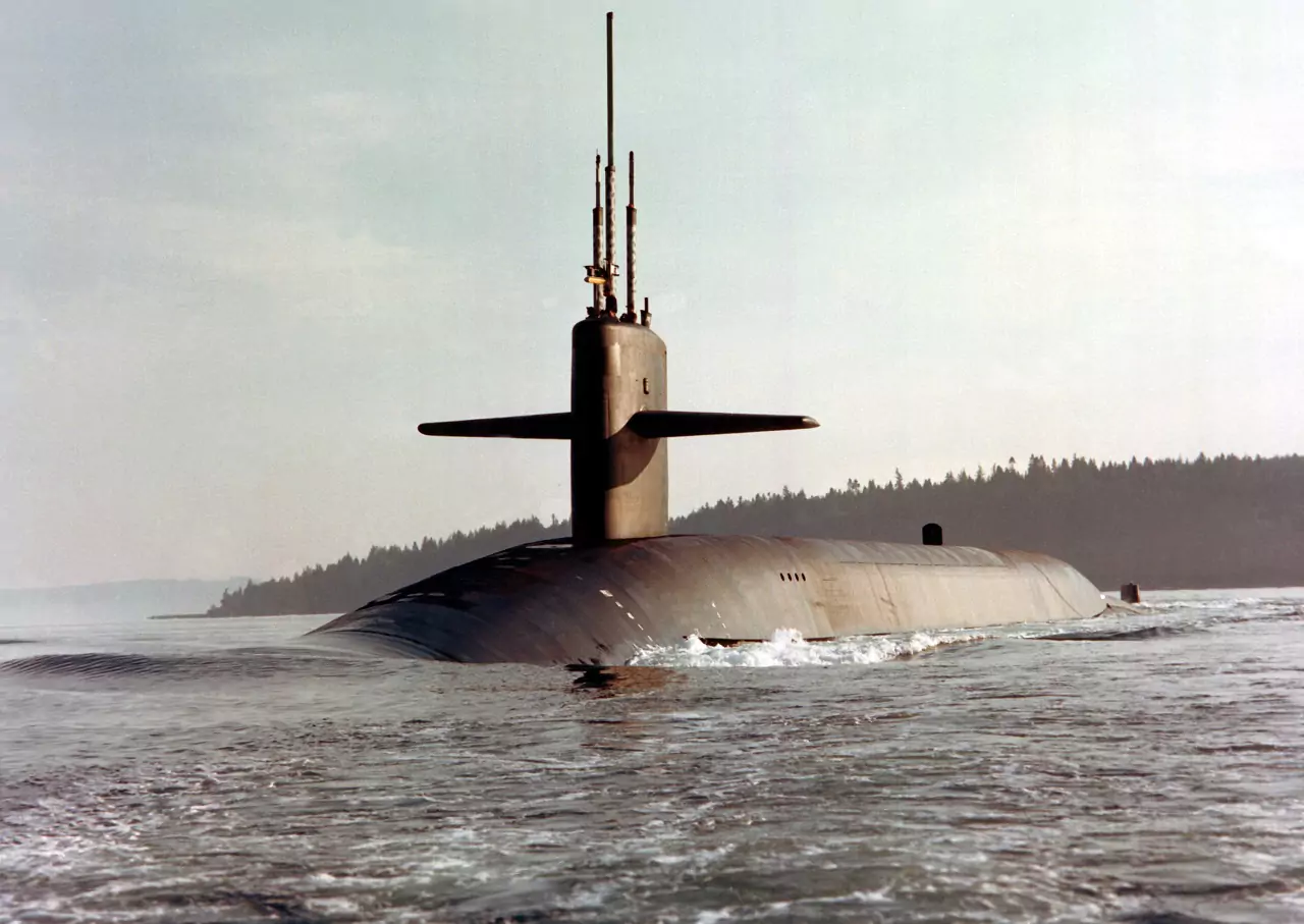 USS Florida (SSBN 728) - Nuclear Companion: A nuclear guide to the cold war